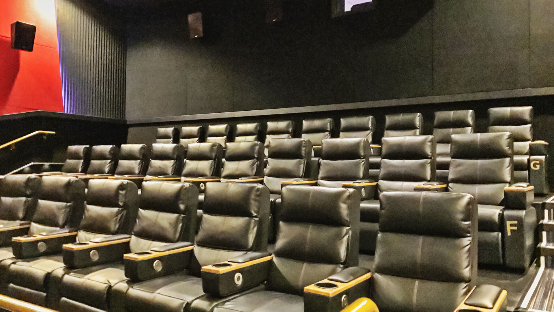 Galeria de butacas para cine | Mobiliario