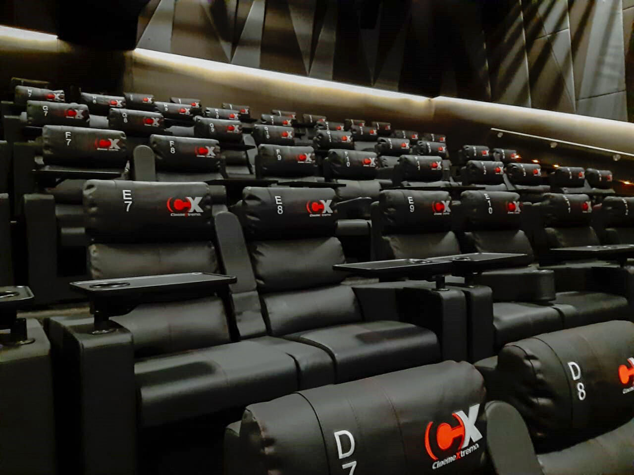 Galeria de butacas para cine | Mobiliario